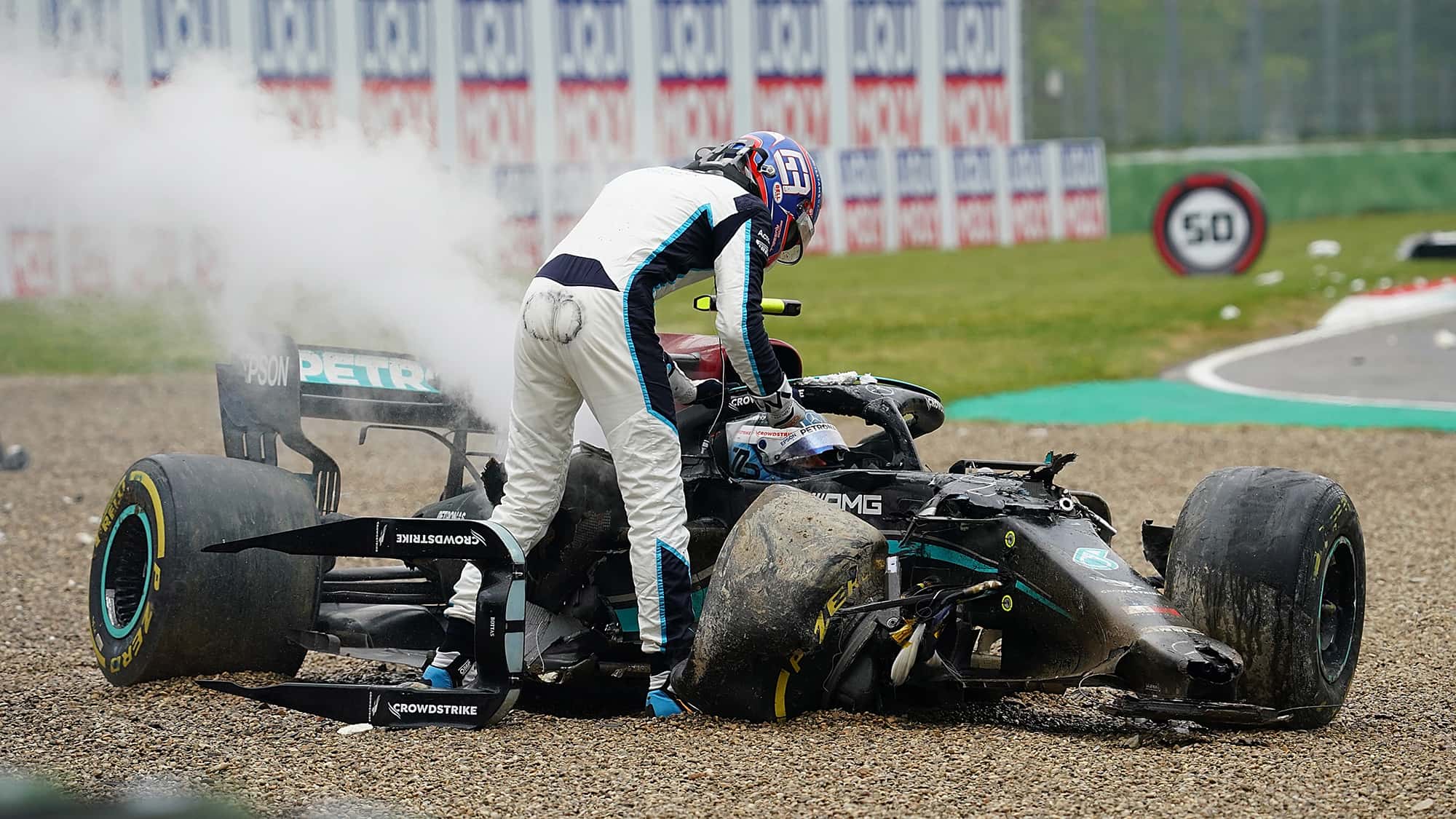 Highspeed-Crash in Imola: Bottas vs. Russell