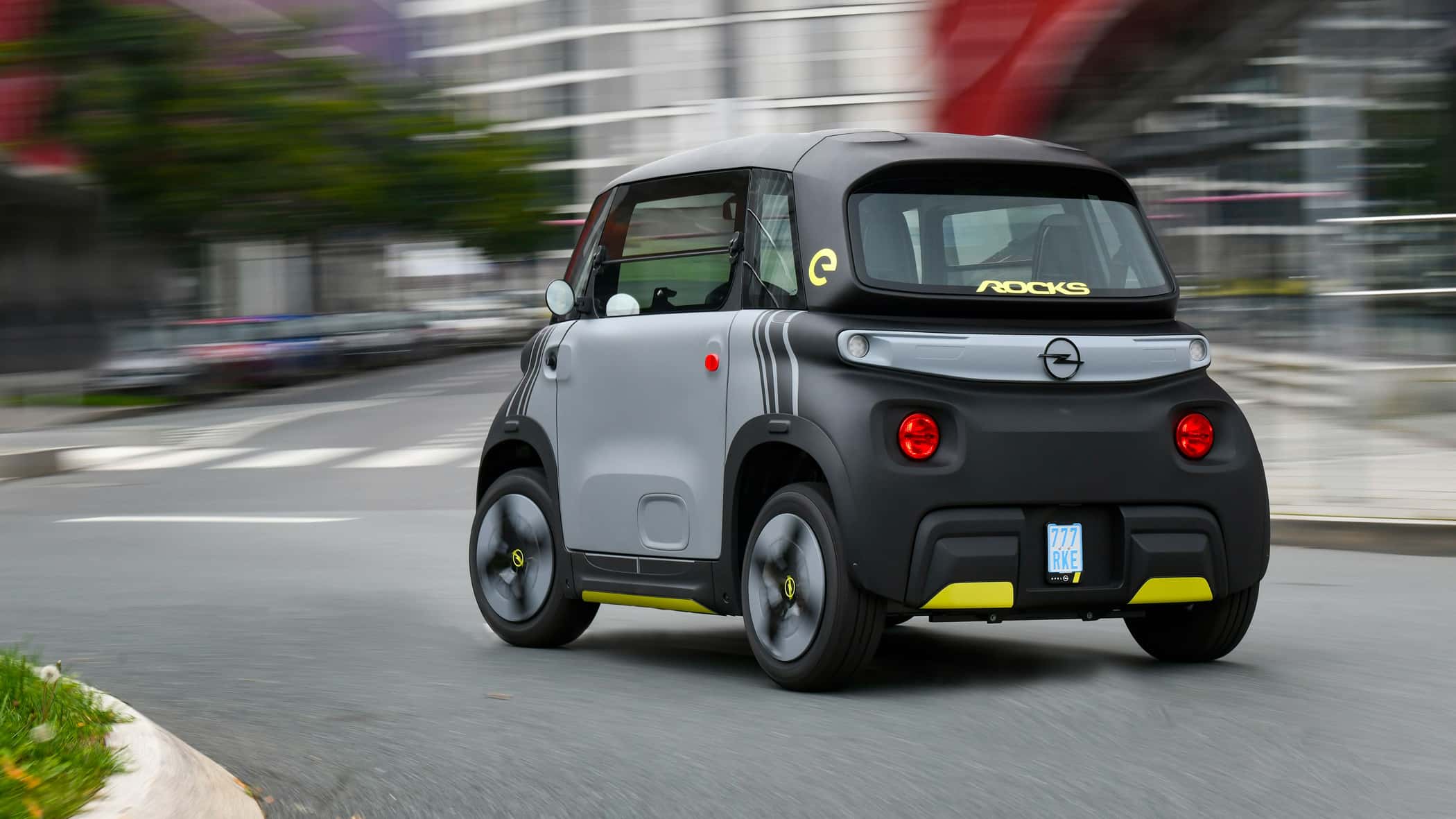 Opel Rocks-E: So fährt der winzige 45-km/h-Opel