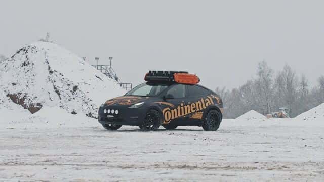 Das Offroad Telsa Model Y von Delta 4x4 im Video