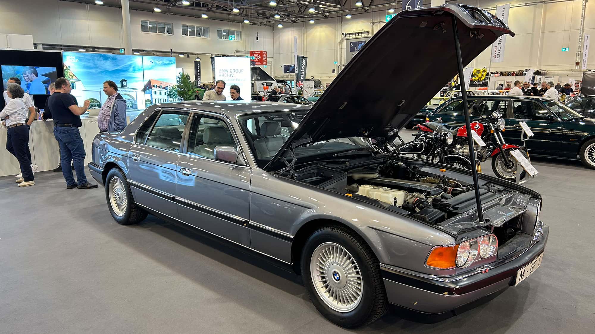 BMW 750iL V16 Goldfisch: XXL-7er mit 16-Zylinder