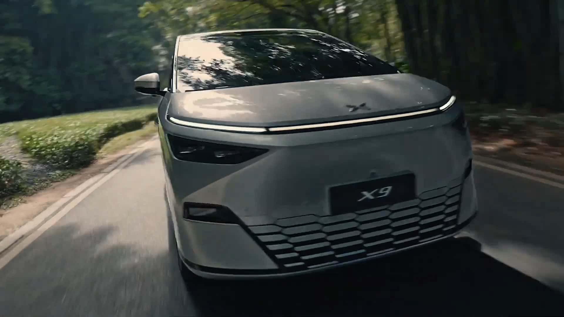 XPeng X9 MPV Elektro-Van