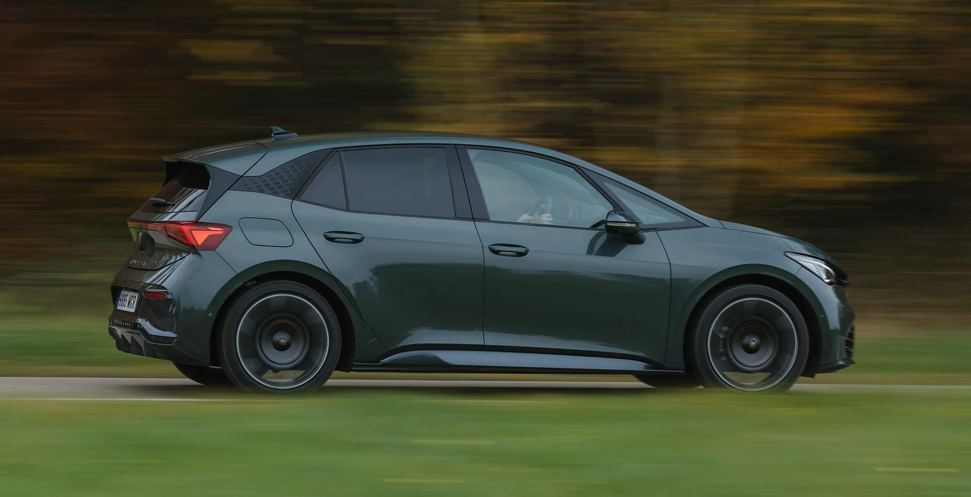 Cupra Born VZ im Test: 326 PS und optimiertes Infotainment
