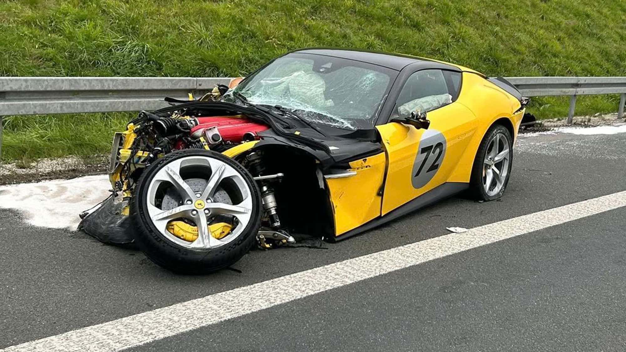 Crash auf der A3: Polestar räumt Ferrari 12Cilindri ab